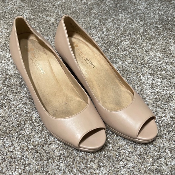 Naturalizer | Shoes | Tan Naturalizer Womens Olivia Wedge Pump | Poshmark